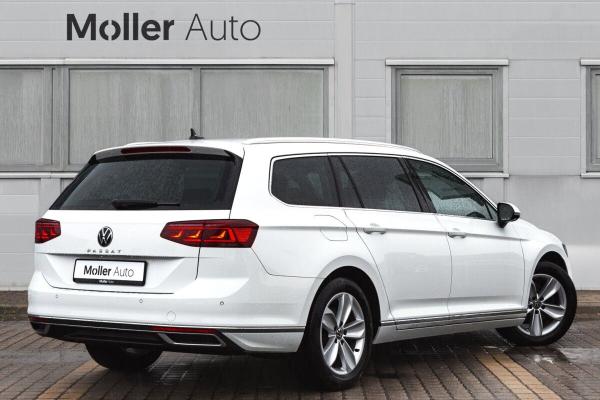 White Volkswagen Passat 2021 in Ventspils, with an engine capacity of 2.00 L and mileage of 160 thousand km for 19550 €, photo 5 on AUTOMOTO.COM.LV