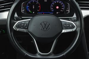 White Volkswagen Passat 2021 in Ventspils, with an engine capacity of 2.00 L and mileage of 160 thousand km for 19550 €, photo 18 on AUTOMOTO.COM.LV