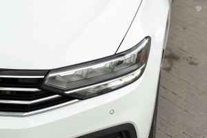 Balts Volkswagen Passat 2021 Viļņa, ar dzinēja tilpumu 1.50 L un nobraukumu 141 tūkst. km par 15500 €, foto 5 vietnē AUTOMOTO.COM.LV