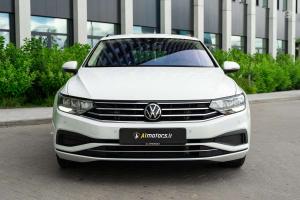 Balts Volkswagen Passat 2021 Viļņa, ar dzinēja tilpumu 1.50 L un nobraukumu 141 tūkst. km par 15500 €, foto 6 vietnē AUTOMOTO.COM.LV