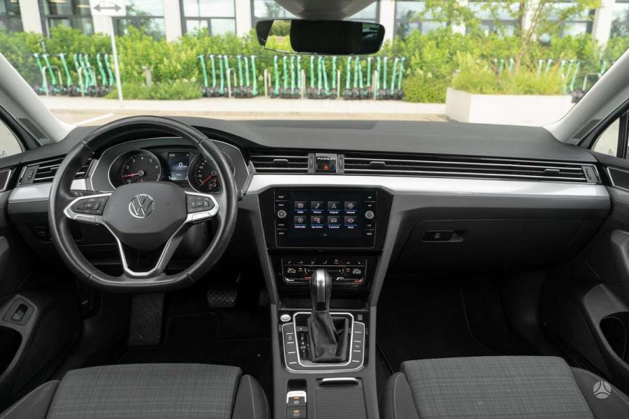 Balts Volkswagen Passat 2021 Viļņa, ar dzinēja tilpumu 1.50 L un nobraukumu 141 tūkst. km par 15500 €, foto 16 vietnē AUTOMOTO.COM.LV