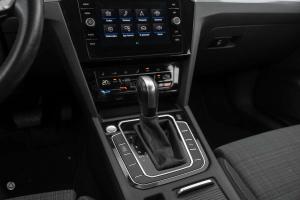 Balts Volkswagen Passat 2021 Viļņa, ar dzinēja tilpumu 1.50 L un nobraukumu 141 tūkst. km par 15500 €, foto 31 vietnē AUTOMOTO.COM.LV
