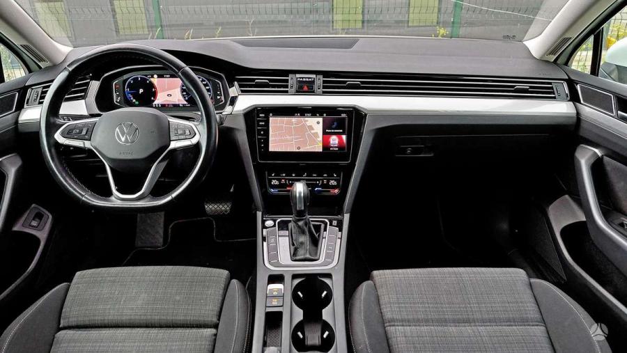 Balts Volkswagen Passat 2021 Viļņa, ar dzinēja tilpumu 1.97 L un nobraukumu 222 tūkst. km par 13300 €, foto 16 vietnē AUTOMOTO.COM.LV