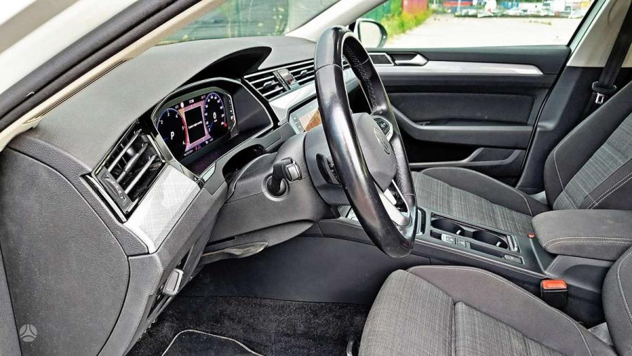 Balts Volkswagen Passat 2021 Viļņa, ar dzinēja tilpumu 1.97 L un nobraukumu 222 tūkst. km par 13300 €, foto 32 vietnē AUTOMOTO.COM.LV