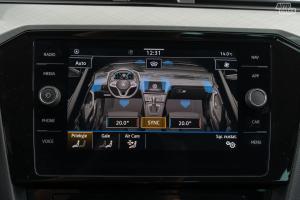 White Volkswagen Passat 2021 in Vilnius, with an engine capacity of 1.50 L and mileage of 141 thousand km for 15500 €, photo 27 on AUTOMOTO.COM.LV