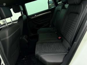 White Volkswagen Passat 2021 in Vilnius, with an engine capacity of 1.40 L and mileage of 156 thousand km for 20390 €, photo 12 on AUTOMOTO.COM.LV