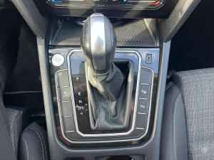 Balts Volkswagen Passat 2021 Tauragė, ar dzinēja tilpumu 1.97 L un nobraukumu 212 tūkst. km par 11800 €, foto 15 vietnē AUTOMOTO.COM.LV