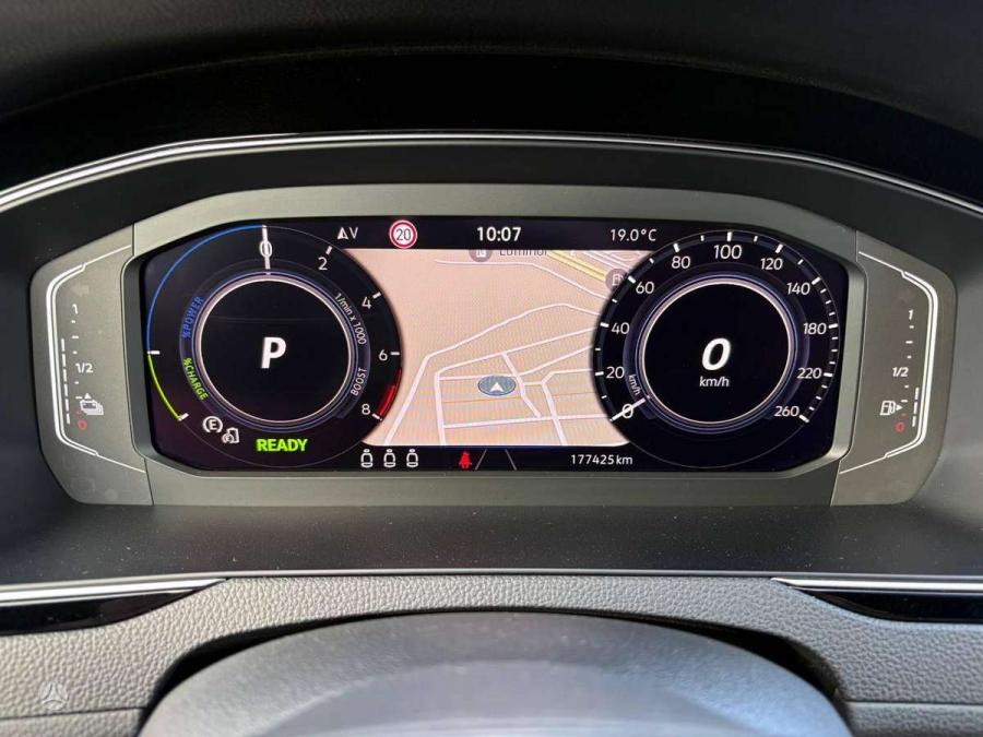 Balts Volkswagen Passat 2021 Viļņa, ar dzinēja tilpumu 1.40 L un nobraukumu 177 tūkst. km par 16900 €, foto 20 vietnē AUTOMOTO.COM.LV