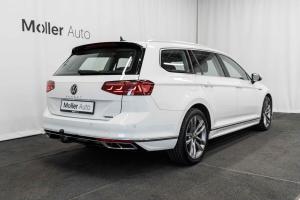 White Volkswagen Passat 2021 in Tallinn, with an engine capacity of 2.00 L and mileage of 139 thousand km for 23900 €, photo 5 on AUTOMOTO.COM.LV
