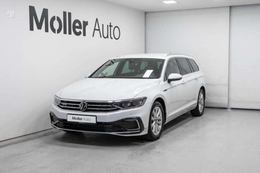 Balts Volkswagen Passat 2022 Viļņa, ar dzinēja tilpumu 1.40 L un nobraukumu 85 tūkst. km par 23500 €, foto 1 vietnē AUTOMOTO.COM.LV