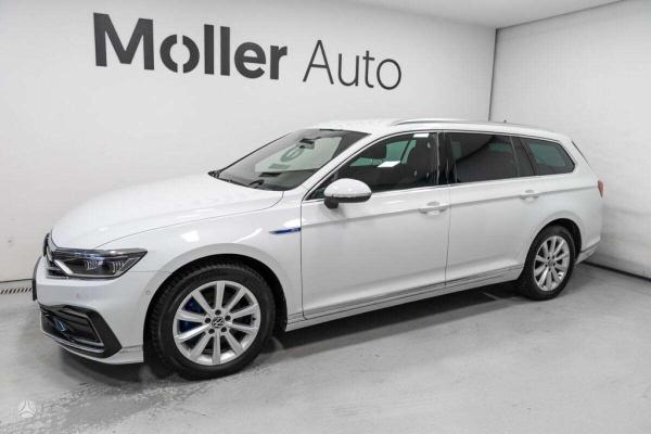 White Volkswagen Passat 2022 in Vilnius, with an engine capacity of 1.40 L and mileage of 85 thousand km for 23500 €, photo 2 on AUTOMOTO.COM.LV