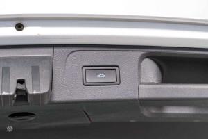 Balts Volkswagen Passat 2022 Viļņa, ar dzinēja tilpumu 1.40 L un nobraukumu 85 tūkst. km par 23500 €, foto 23 vietnē AUTOMOTO.COM.LV