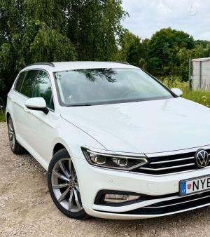 Balts Volkswagen Passat 2022 Šauļi, ar dzinēja tilpumu 1.97 L un nobraukumu 238 tūkst. km par 12500 €, foto 8 vietnē AUTOMOTO.COM.LV