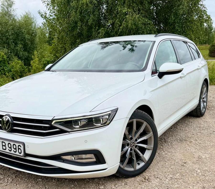 Balts Volkswagen Passat 2022 Šauļi, ar dzinēja tilpumu 1.97 L un nobraukumu 238 tūkst. km par 12500 €, foto 9 vietnē AUTOMOTO.COM.LV