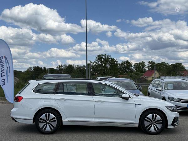 Balts Volkswagen Passat 2022 Viļņa, ar dzinēja tilpumu 1.40 L un nobraukumu 200 tūkst. km par 14799 €, foto 9 vietnē AUTOMOTO.COM.LV