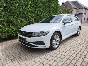 Balts Volkswagen Passat 2022 Viļņa, ar dzinēja tilpumu 1.50 L un nobraukumu 89 tūkst. km par 19239 €, foto  vietnē AUTOMOTO.COM.LV