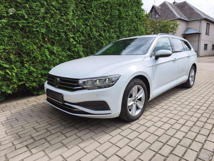 Balts Volkswagen Passat 2022 Viļņa, ar dzinēja tilpumu 1.50 L un nobraukumu 89 tūkst. km par 19239 €, foto 1 vietnē AUTOMOTO.COM.LV