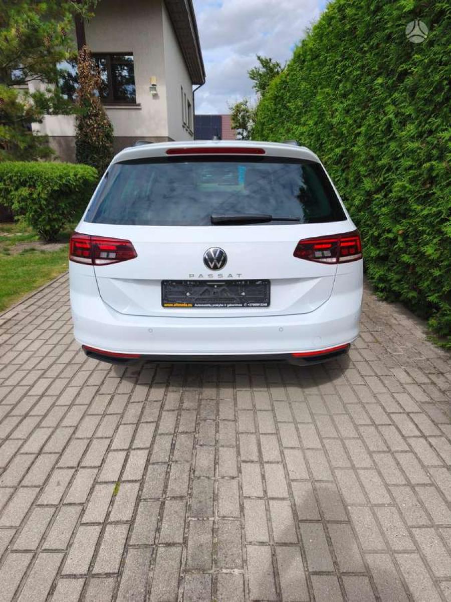 Balts Volkswagen Passat 2022 Viļņa, ar dzinēja tilpumu 1.50 L un nobraukumu 89 tūkst. km par 19239 €, foto 10 vietnē AUTOMOTO.COM.LV