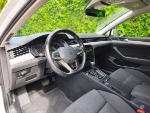 Balts Volkswagen Passat 2022 Viļņa, ar dzinēja tilpumu 1.50 L un nobraukumu 89 tūkst. km par 19239 €, foto 12 vietnē AUTOMOTO.COM.LV