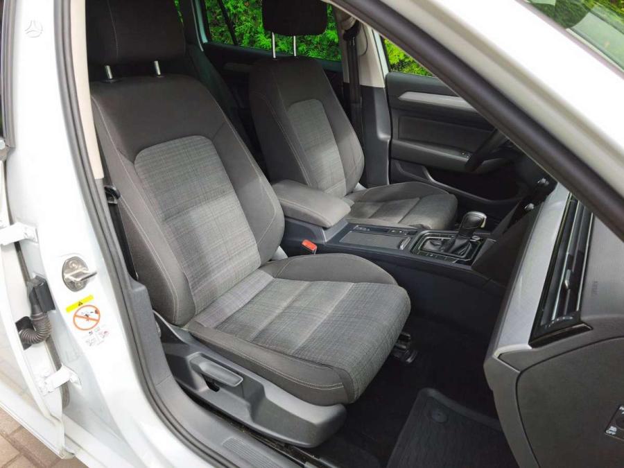 Balts Volkswagen Passat 2022 Viļņa, ar dzinēja tilpumu 1.50 L un nobraukumu 89 tūkst. km par 19239 €, foto 14 vietnē AUTOMOTO.COM.LV