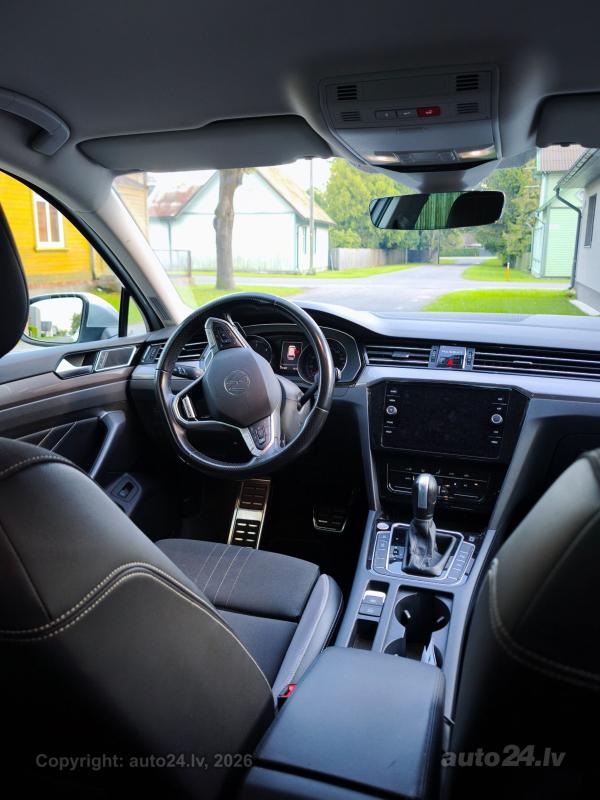 White Volkswagen Passat 2022 in Parnu, with an engine capacity of 2.00 L and mileage of 170 thousand km for 22000 €, photo 7 on AUTOMOTO.COM.LV