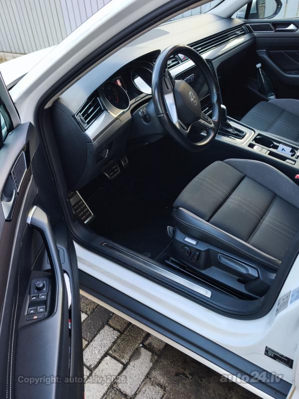 White Volkswagen Passat 2022 in Parnu, with an engine capacity of 2.00 L and mileage of 170 thousand km for 22000 €, photo 9 on AUTOMOTO.COM.LV
