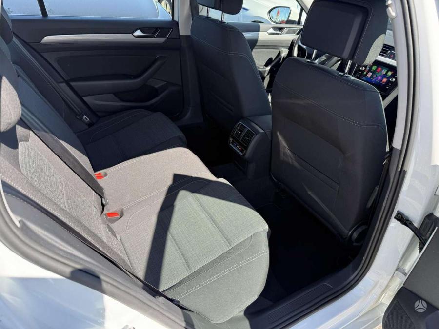 Balts Volkswagen Passat 2022 Viļņa, ar dzinēja tilpumu 1.97 L un nobraukumu 228 tūkst. km par 13799 €, foto 10 vietnē AUTOMOTO.COM.LV