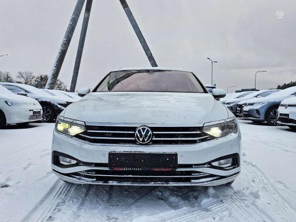 Balts Volkswagen Passat 2023 Viļņa, ar dzinēja tilpumu 1.97 L un nobraukumu 209 tūkst. km par 19000 €, foto 3 vietnē AUTOMOTO.COM.LV