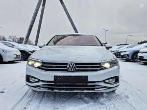 White Volkswagen Passat 2023 in Vilnius, with an engine capacity of 1.97 L and mileage of 209 thousand km for 19000 €, photo 3 on AUTOMOTO.COM.LV