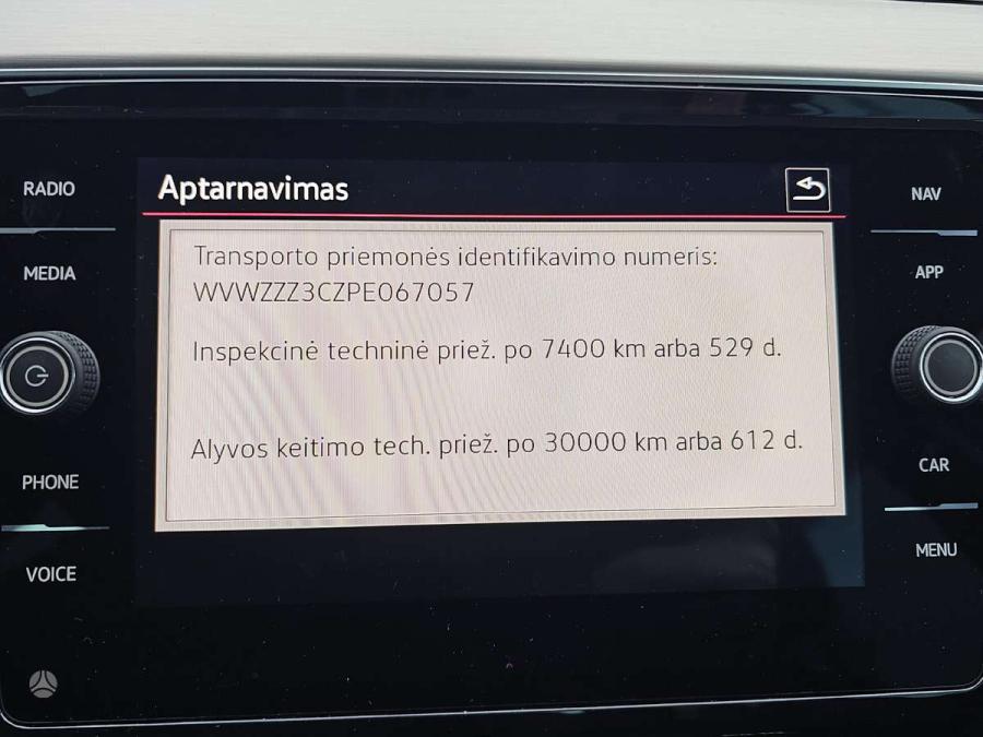White Volkswagen Passat 2023 in Vilnius, with an engine capacity of 1.97 L and mileage of 209 thousand km for 19000 €, photo 24 on AUTOMOTO.COM.LV
