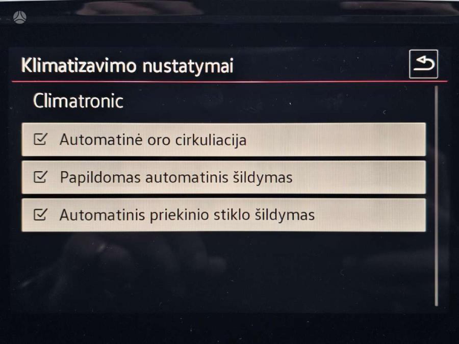 White Volkswagen Passat 2023 in Vilnius, with an engine capacity of 1.97 L and mileage of 209 thousand km for 19000 €, photo 30 on AUTOMOTO.COM.LV