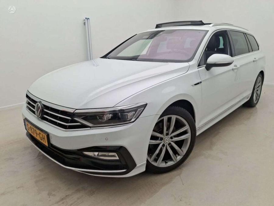 Balts Volkswagen Passat 2023 Kauņa, ar dzinēja tilpumu 1.50 L un nobraukumu 168 tūkst. km par 21599 €, foto 1 vietnē AUTOMOTO.COM.LV