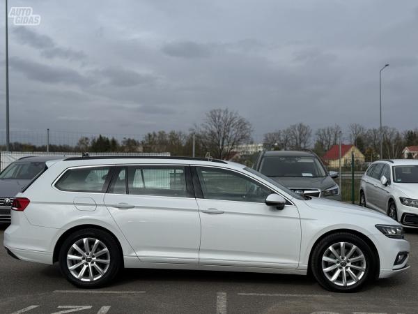 Balts Volkswagen Passat 2023 Viļņa, ar dzinēja tilpumu 2.00 L un nobraukumu 219 tūkst. km par 14999 €, foto 4 vietnē AUTOMOTO.COM.LV