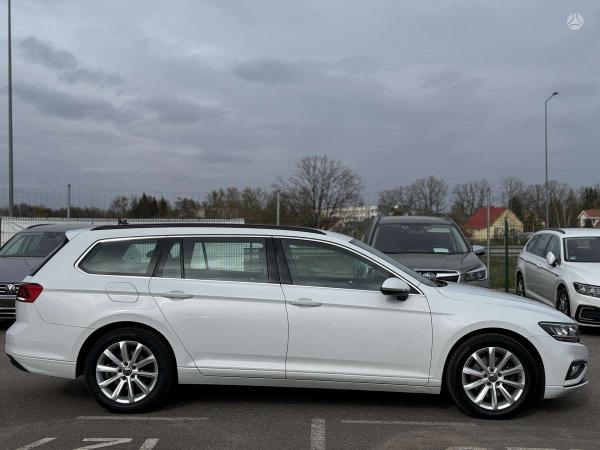 Balts Volkswagen Passat 2023 Viļņa, ar dzinēja tilpumu 1.97 L un nobraukumu 219 tūkst. km par 14999 €, foto 4 vietnē AUTOMOTO.COM.LV