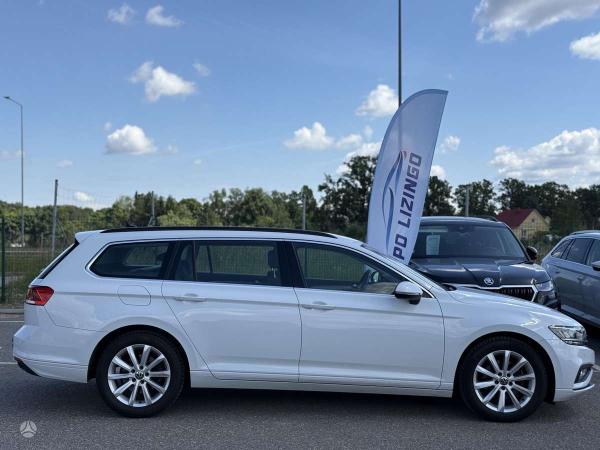 White Volkswagen Passat 2023 in Vilnius, with an engine capacity of 1.97 L and mileage of 219 thousand km for 14999 €, photo 2 on AUTOMOTO.COM.LV