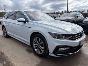 White Volkswagen Passat 2023 in Vilnius, with an engine capacity of 1.97 L and mileage of 200 thousand km for 17700 €, photo 3 on AUTOMOTO.COM.LV