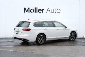 Balts Volkswagen Passat 2023 Rīga, ar dzinēja tilpumu 2.00 L un nobraukumu 140 tūkst. km par 23500 €, foto 5 vietnē AUTOMOTO.COM.LV