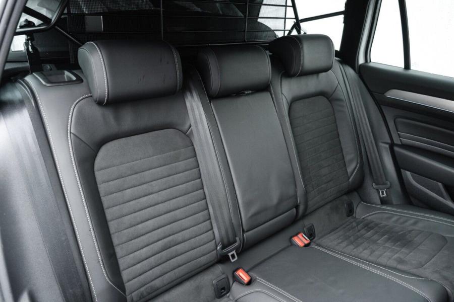Balts Volkswagen Passat 2023 Rīga, ar dzinēja tilpumu 2.00 L un nobraukumu 140 tūkst. km par 23500 €, foto 11 vietnē AUTOMOTO.COM.LV