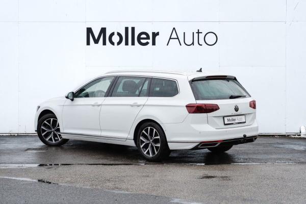 Balts Volkswagen Passat 2023 Rīga, ar dzinēja tilpumu 2.00 L un nobraukumu 140 tūkst. km par 23500 €, foto 4 vietnē AUTOMOTO.COM.LV