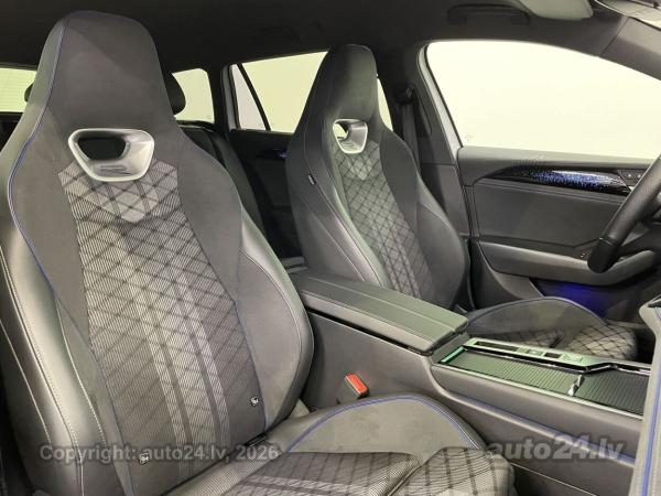 Balts Volkswagen Passat 2024 Tallina, ar dzinēja tilpumu 2.00 L un nobraukumu 21 tūkst. km par 43990 €, foto 10 vietnē AUTOMOTO.COM.LV