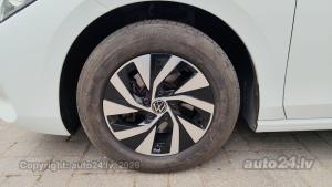White Volkswagen Passat 2024 in Tallinn, with an engine capacity of 1.50 L and mileage of 39 thousand km for 27900 €, photo 16 on AUTOMOTO.COM.LV