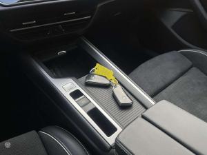 White Volkswagen Passat 2024 in Vilnius, with an engine capacity of 1.97 L and mileage of 172 thousand km for 23900 €, photo 21 on AUTOMOTO.COM.LV