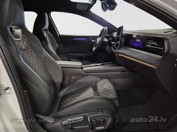 Balts Volkswagen Passat 2024 Tallina, ar dzinēja tilpumu 2.00 L un nobraukumu 53 tūkst. km par 41990 €, foto 7 vietnē AUTOMOTO.COM.LV