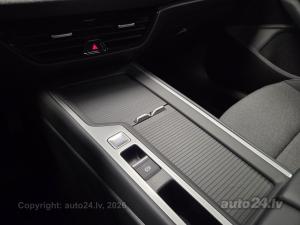 Balts Volkswagen Passat 2024 Tallina, ar dzinēja tilpumu 1.50 L un nobraukumu 29 tūkst. km par 27900 €, foto 12 vietnē AUTOMOTO.COM.LV