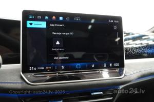 Balts Volkswagen Passat 2025 Tallina, ar dzinēja tilpumu 1.50 L un nobraukumu 6 tūkst. km par 45500 €, foto 21 vietnē AUTOMOTO.COM.LV