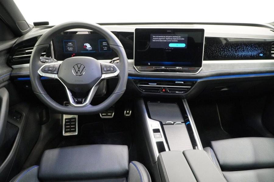 Balts Volkswagen Passat 2025 Tallina, ar dzinēja tilpumu 1.50 L un nobraukumu 6 tūkst. km par 45500 €, foto 13 vietnē AUTOMOTO.COM.LV