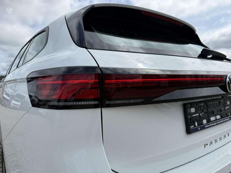 White Volkswagen Passat 2025 in Vilnius, with an engine capacity of 1.50 L and mileage of 27 thousand km for 27500 €, photo 16 on AUTOMOTO.COM.LV