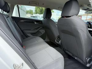White Volkswagen Passat 2025 in Vilnius, with an engine capacity of 1.50 L and mileage of 27 thousand km for 27500 €, photo 19 on AUTOMOTO.COM.LV
