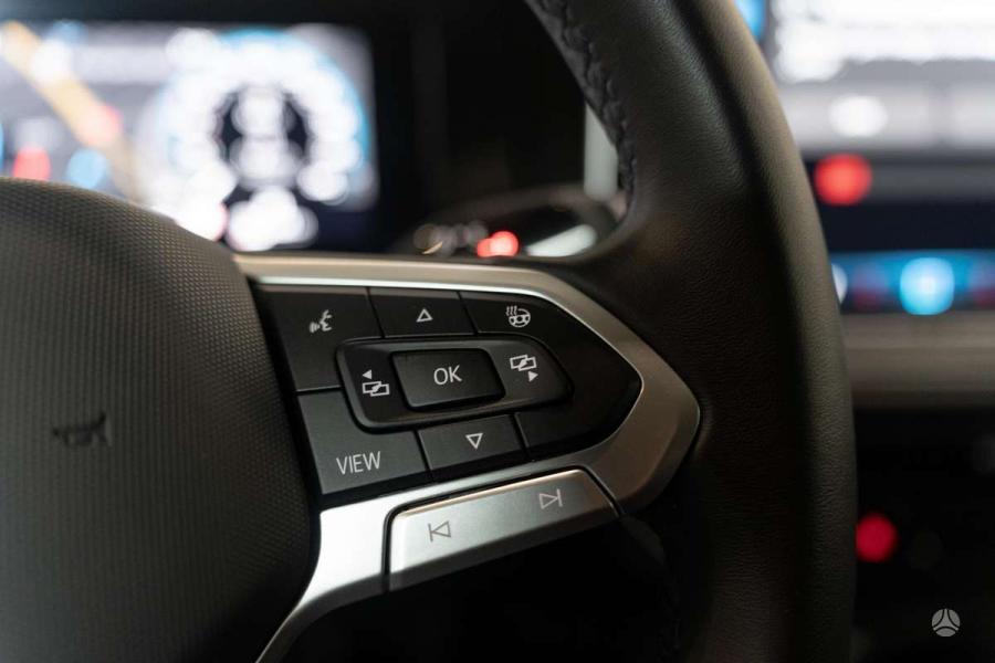 Balts Volkswagen Passat 2025 Viļņa, ar dzinēja tilpumu 1.50 L un nobraukumu 18 tūkst. km par 33990 €, foto 42 vietnē AUTOMOTO.COM.LV