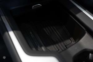 Balts Volkswagen Passat 2025 Viļņa, ar dzinēja tilpumu 1.50 L un nobraukumu 18 tūkst. km par 33990 €, foto 45 vietnē AUTOMOTO.COM.LV